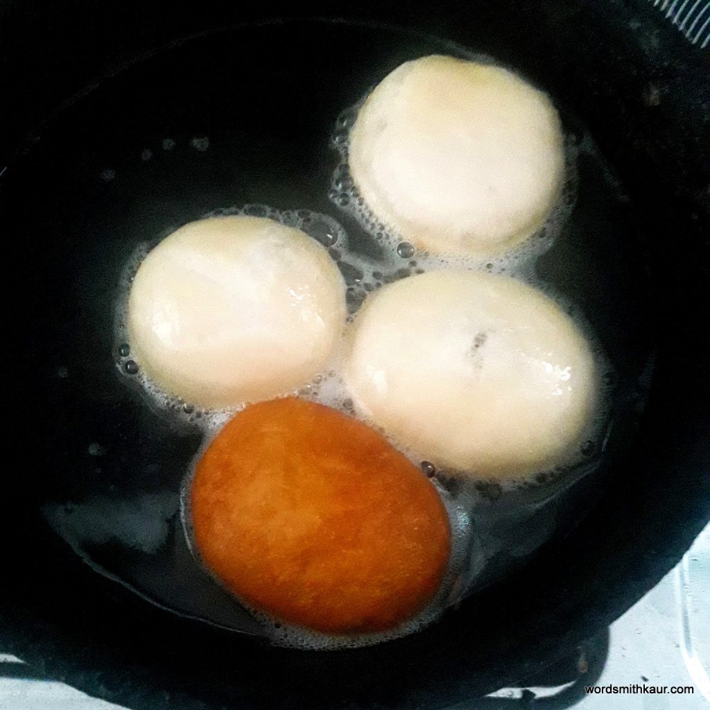 Homemade Mini-Doughnuts Recipe - Wordsmith Kaur
