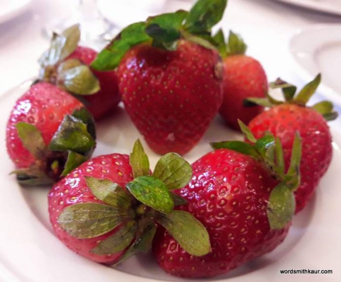 Cosmopolitan Cocktail - Vodka Strawberry Lemonade