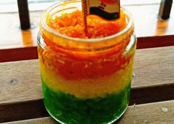Tri-coloured Pudding Recipe - Carrot, Lauki and Sweet Rice