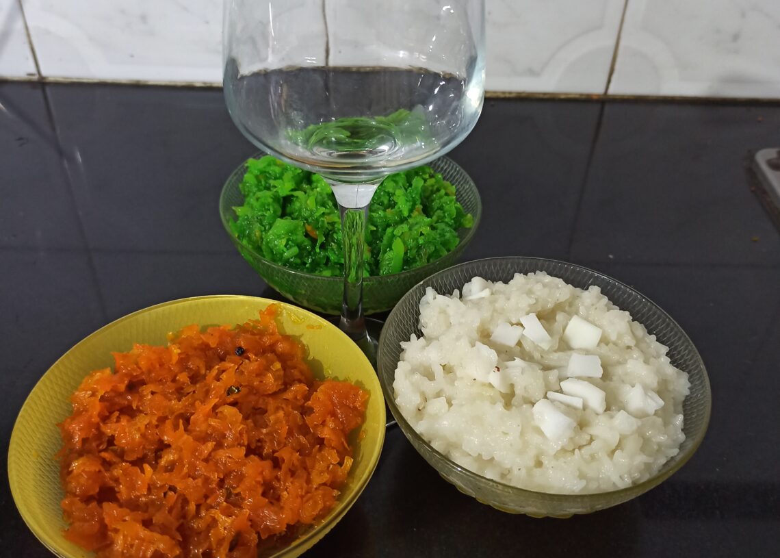 Tri-coloured Pudding Recipe - Carrot, Lauki and Sweet Rice