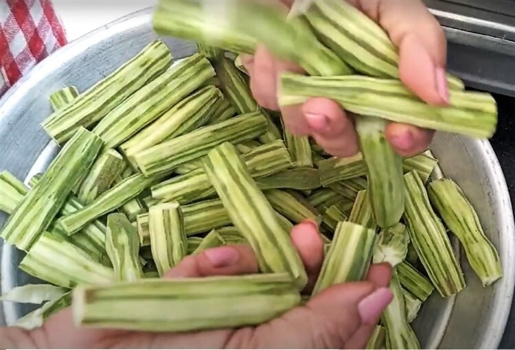 ANDHRA MULAKKADA PACHADI|DRUMSTICK PICKLE - Wordsmith Kaur